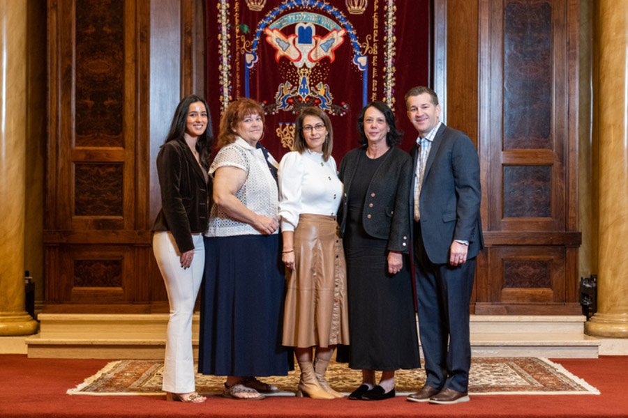 Gallery – 2023 Board Installation – Sephardic Temple Tifereth Israel