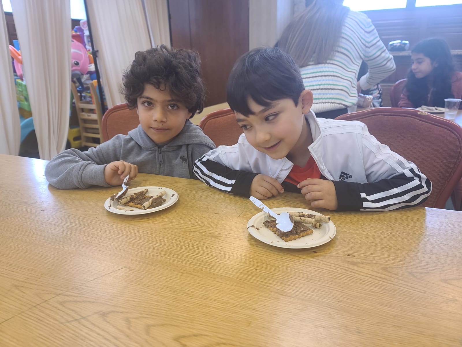 Gallery – 2023 Shavuot at Hebrew School – Sephardic Temple Tifereth Israel